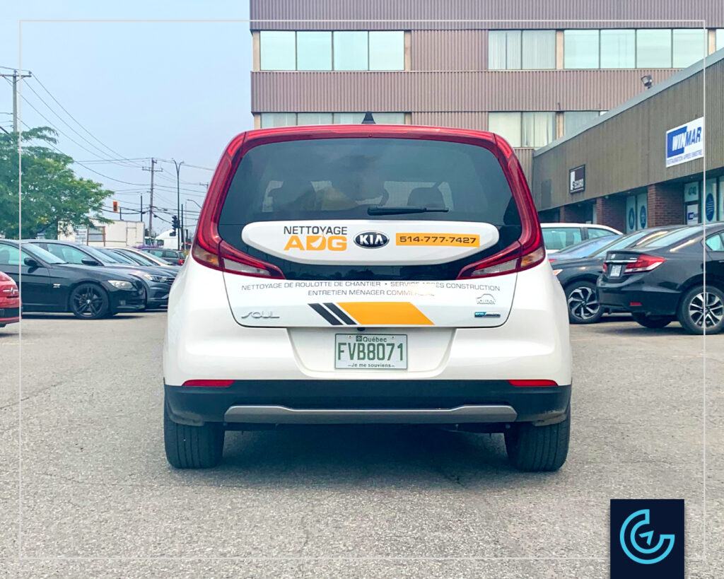 Crossover SUV lettering: Nettoyage ADG - Click Affiche Inc.