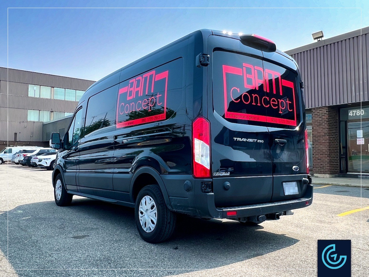 Van lettering for general contractor: BAM Concept - Click Affiche Inc.